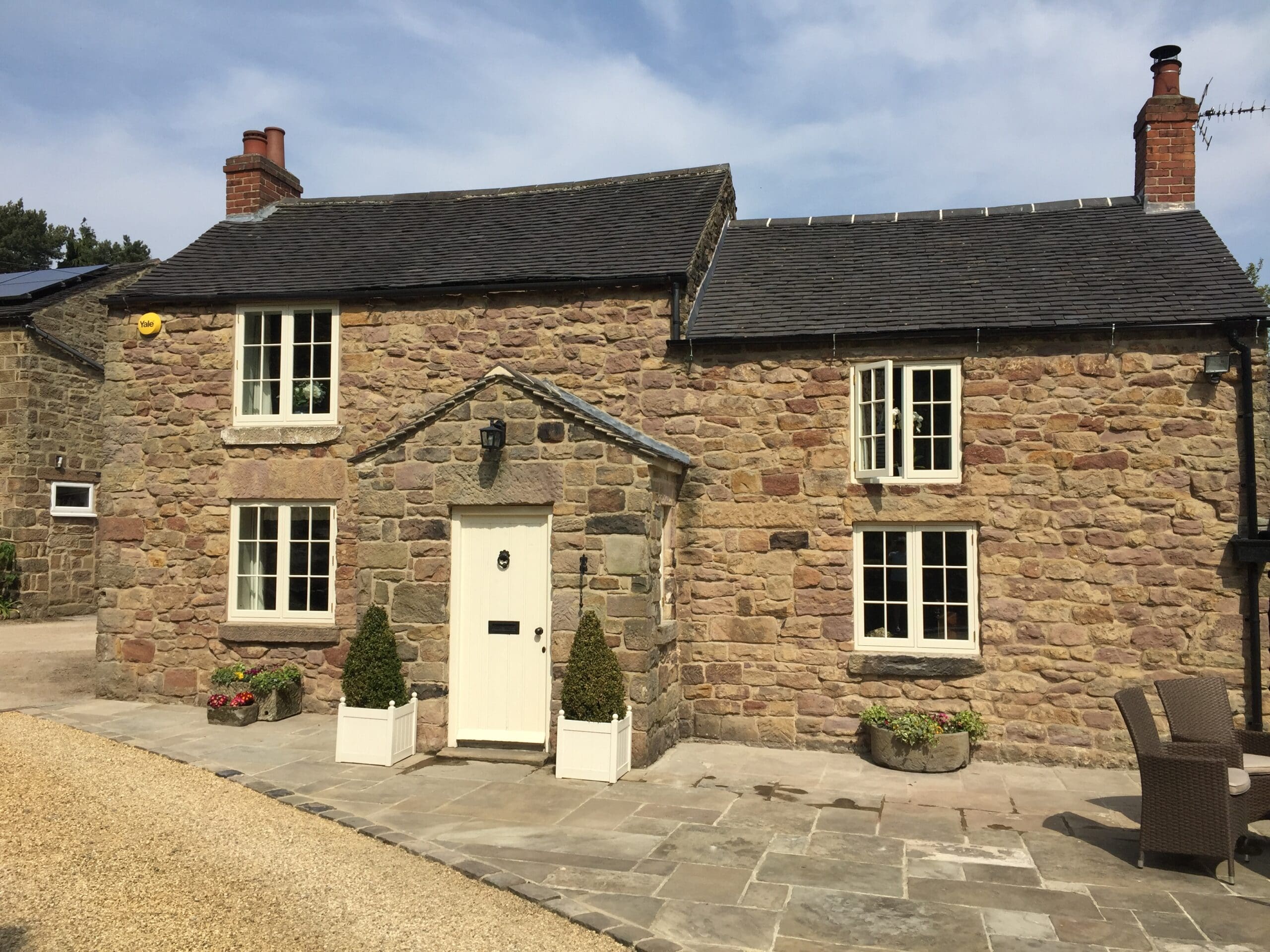 What Are the Best Cottage Windows for Traditional Homes?